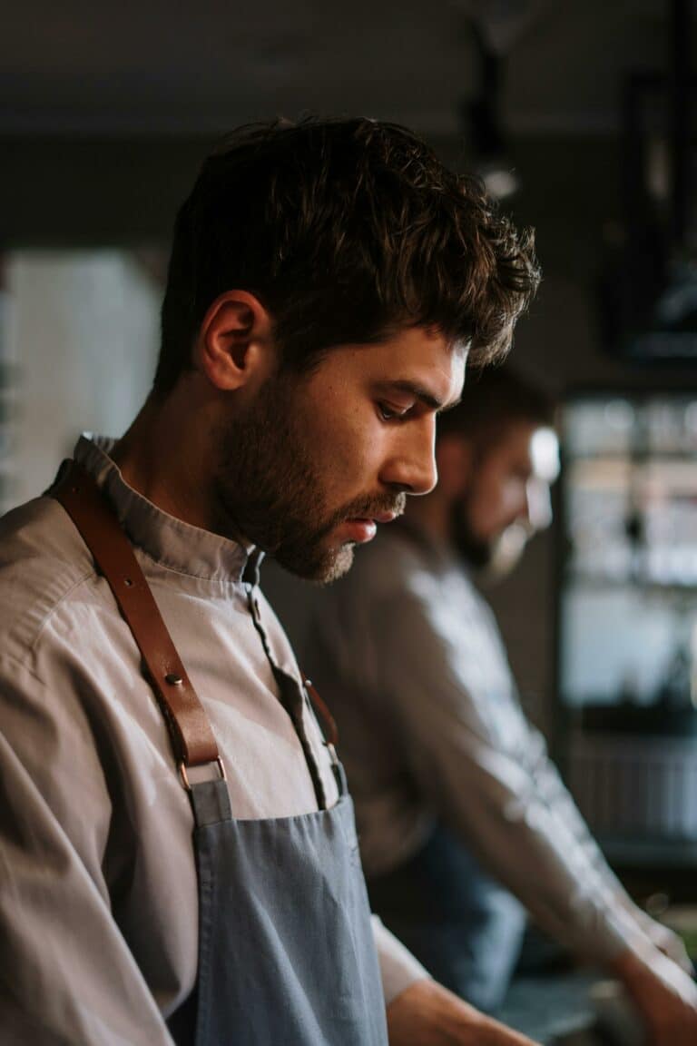 The Ultimate Guide to Restaurant and Barista Uniforms - Uniform Company ...